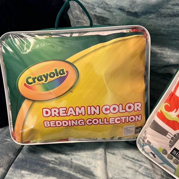 Crayola | Bedding | Crayola Dream In Color Bedding Collection Four ...